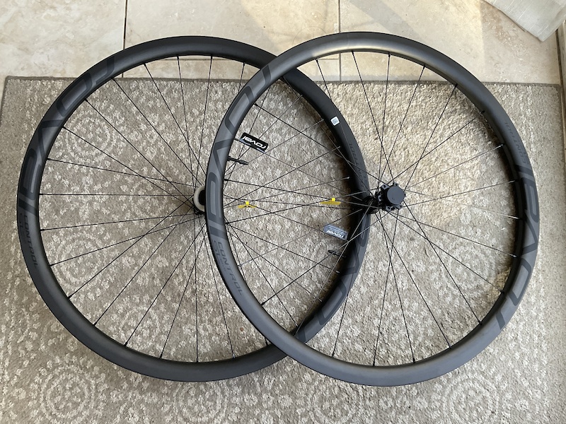 2018 Roval control sl 29 6b wheelset boost 148 dt 240 54t For Sale