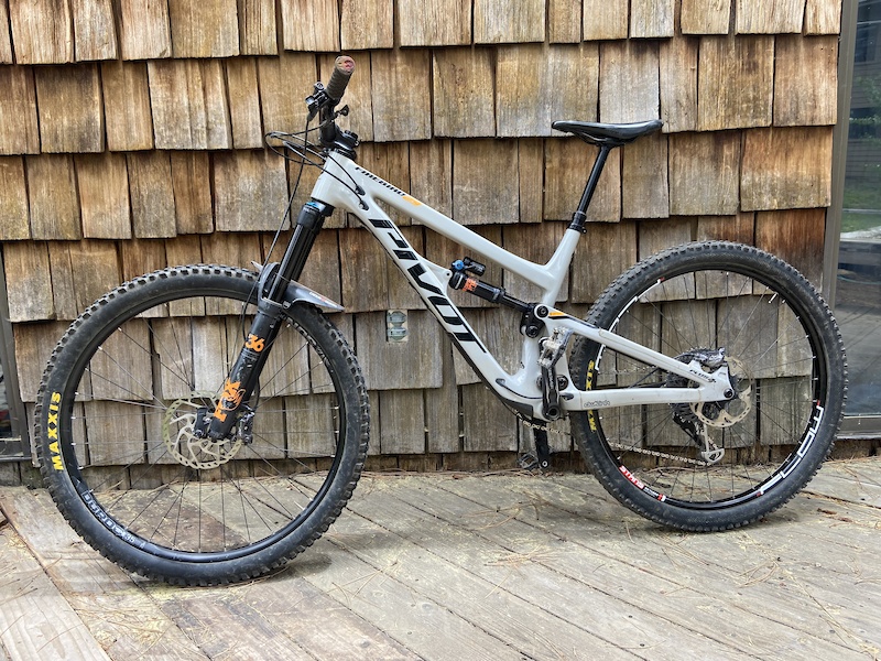 2020 Pivot Firebird 29 For Sale