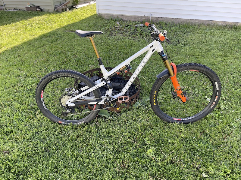 2022 Commencal Meta SX V4 Signature medium For Sale