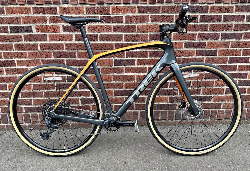 Trek Domane SL5 56cm flat bar For Sale