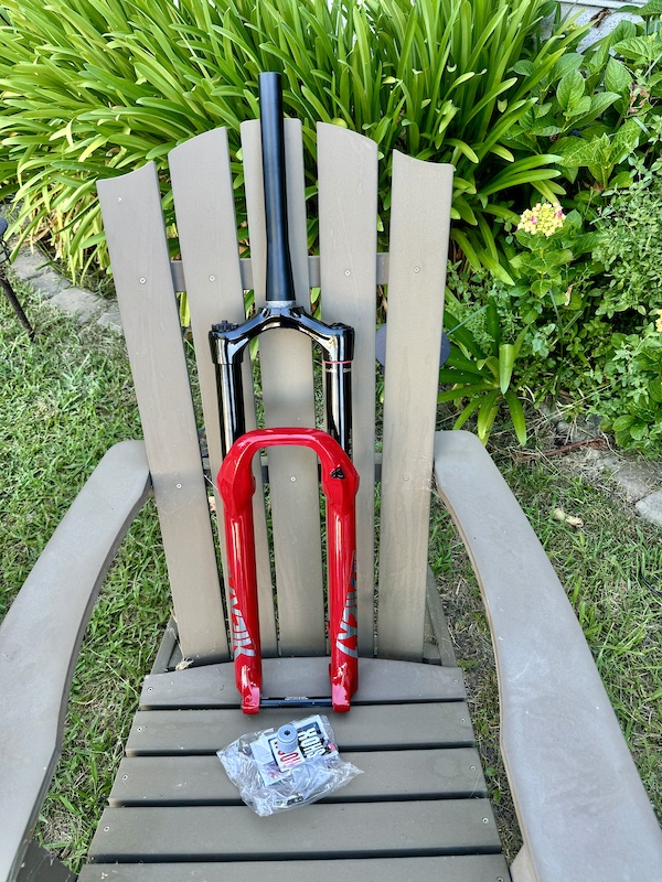 2022 Brand New Lyrik Ultimate/29”/160mm/44mm Offset For Sale