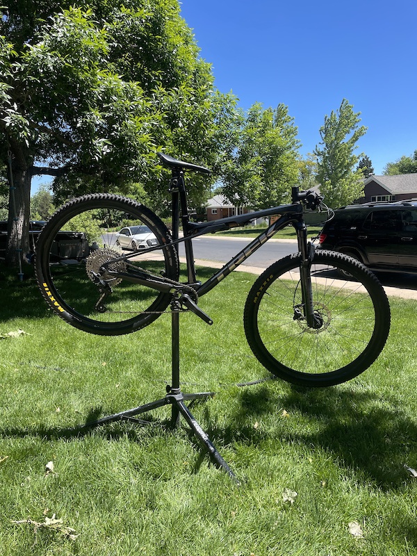 2022 Trek Supercaliber 9.6 (Medium) For Sale