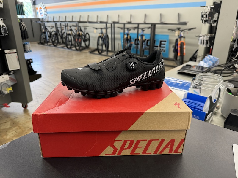 2022 Specialized Recon 2.0 - 43eu/9.6us - NEW! For Sale