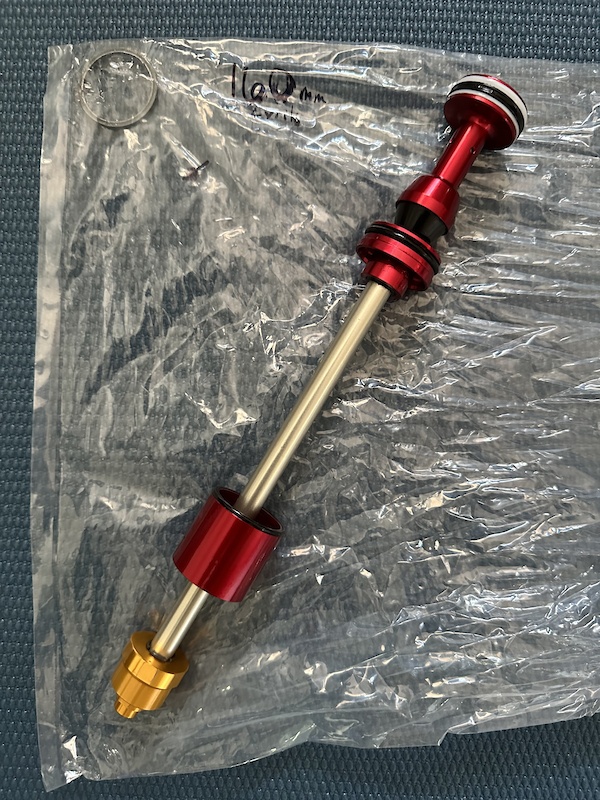 2023 NEW Rockshox Lyrik 160mm Air Spring w/ buttercup For Sale