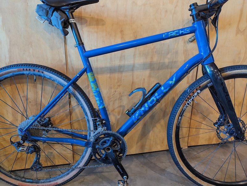 2022 Knolly Cache ST 60cm pixl blue with fork/headset For Sale