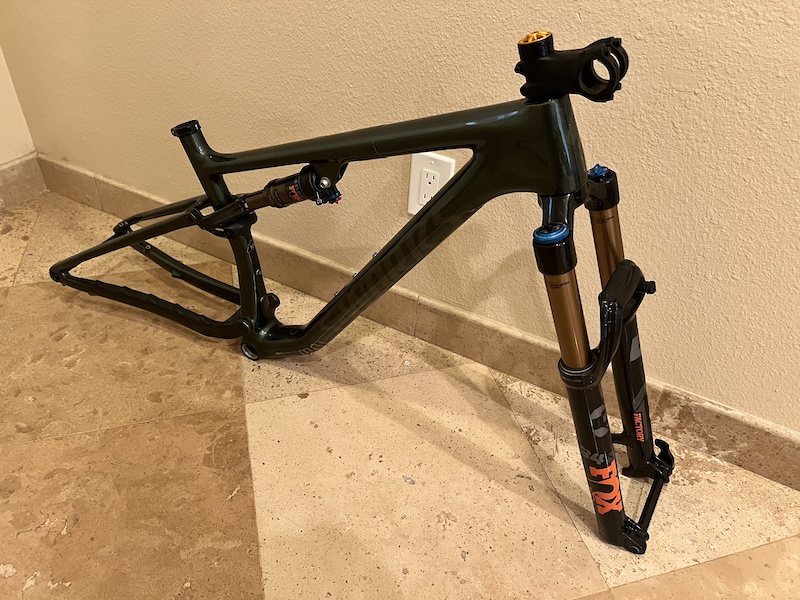 2021 S-Works Epic EVO Medium, FOX 34 & DPS For Sale