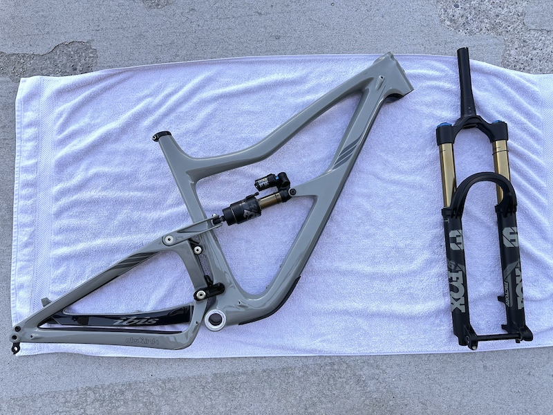 2021 XL Ibis RipMo V2 Frame and Fox 36 Fork For Sale