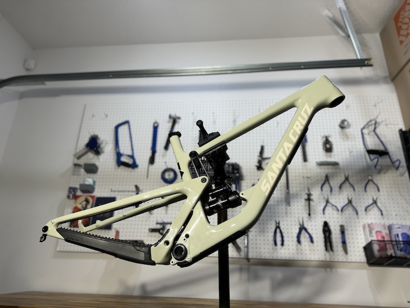 2019 Santa Cruz Hightower 2 CC Frame (Large) For Sale