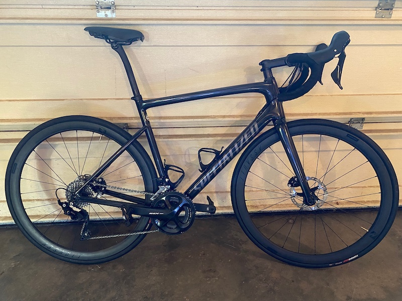 2021 Specialized Tarmac SL6 Sport Carbon 56cm - $3,000 For Sale
