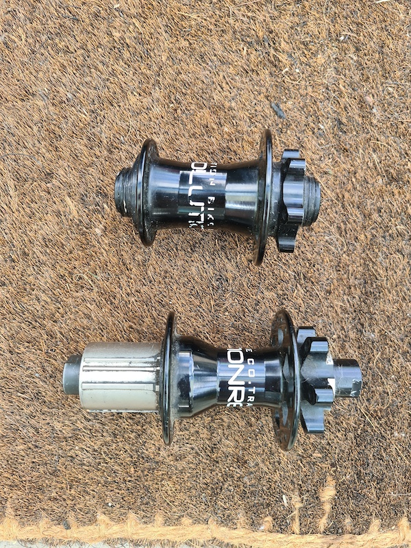 Transition front and rear hubs For Sale