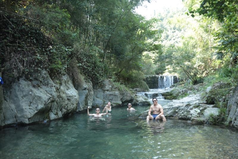 Go swim! trail 去游泳！路线 Hiking Trail - Huangshan