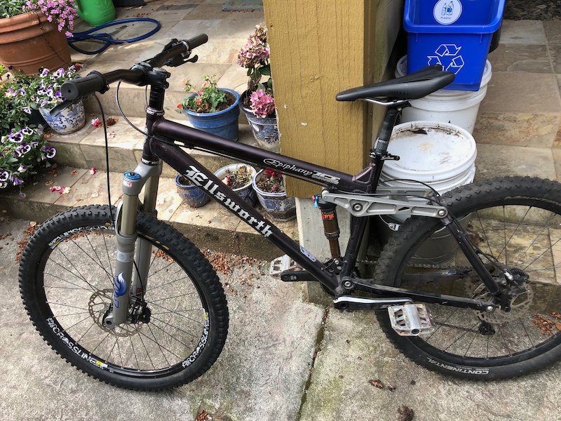 2007 Ellsworth Epiphany - Size Medium For Sale