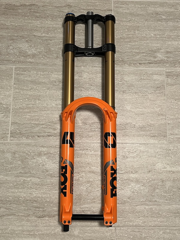 2022 Fox 40 GRIP 2 29" Factory Series + 2024 GRIP 2 Damper For Sale
