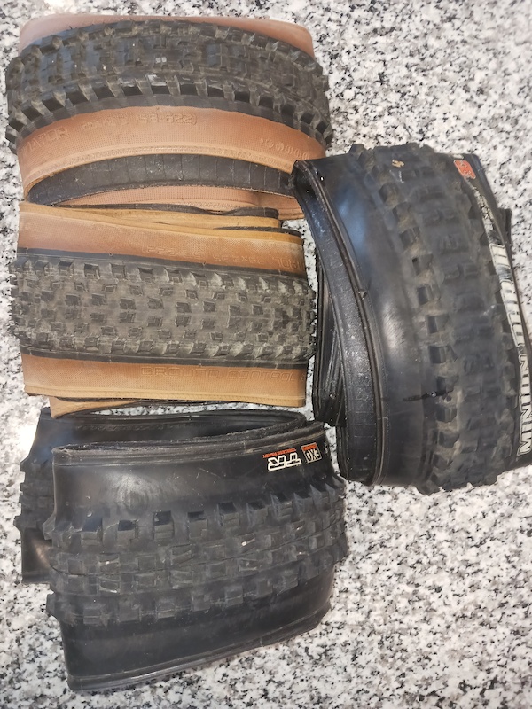 Specialized, Maxxis Bundle, 29er For Sale