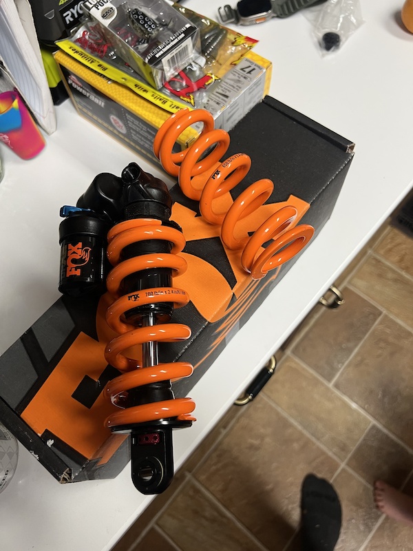 2023 Fox dhx2 with 2 springs For Sale