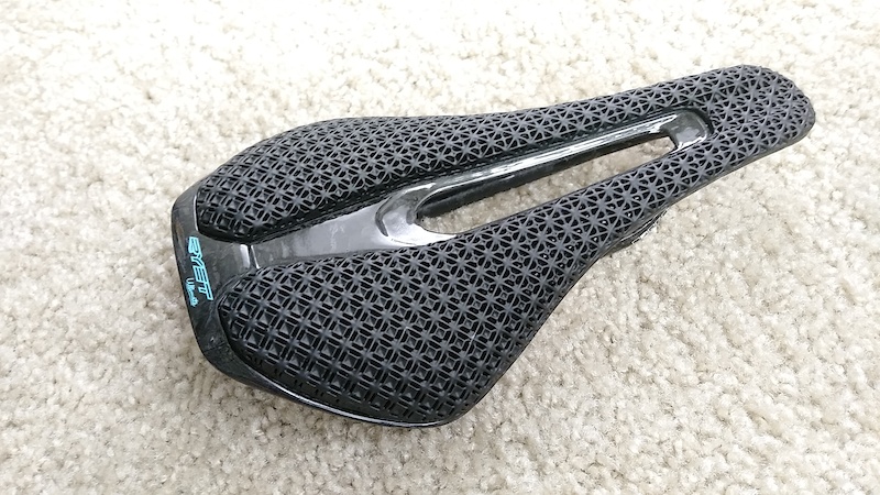 2023 Ryet Ultimate 3D carbon saddle For Sale