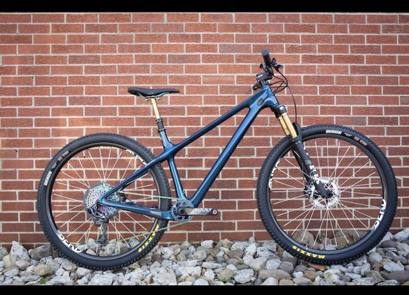 2024 Yeti ARC TURQ T2 custom For Sale