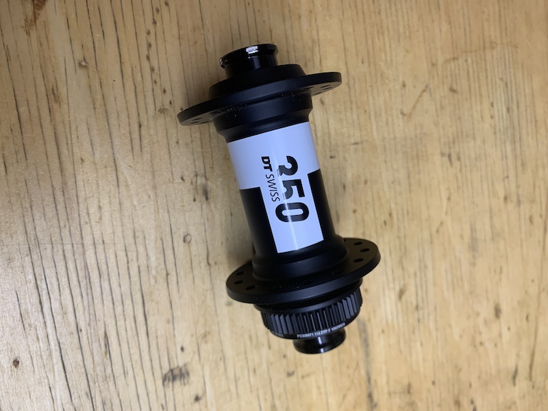 DT350 Front Hub - 12x100mm CL end cap damage For Sale