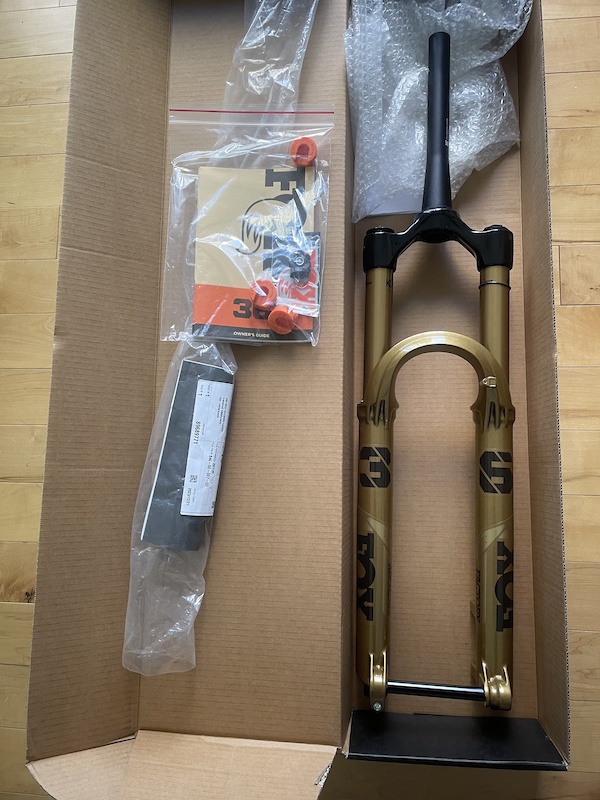 2025 Fox 36 grip x 29 podium gold fork 160mm For Sale