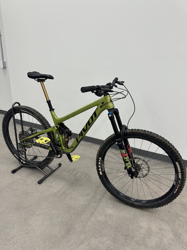 2023 Pivot Switchblade Large GX/X01 For Sale