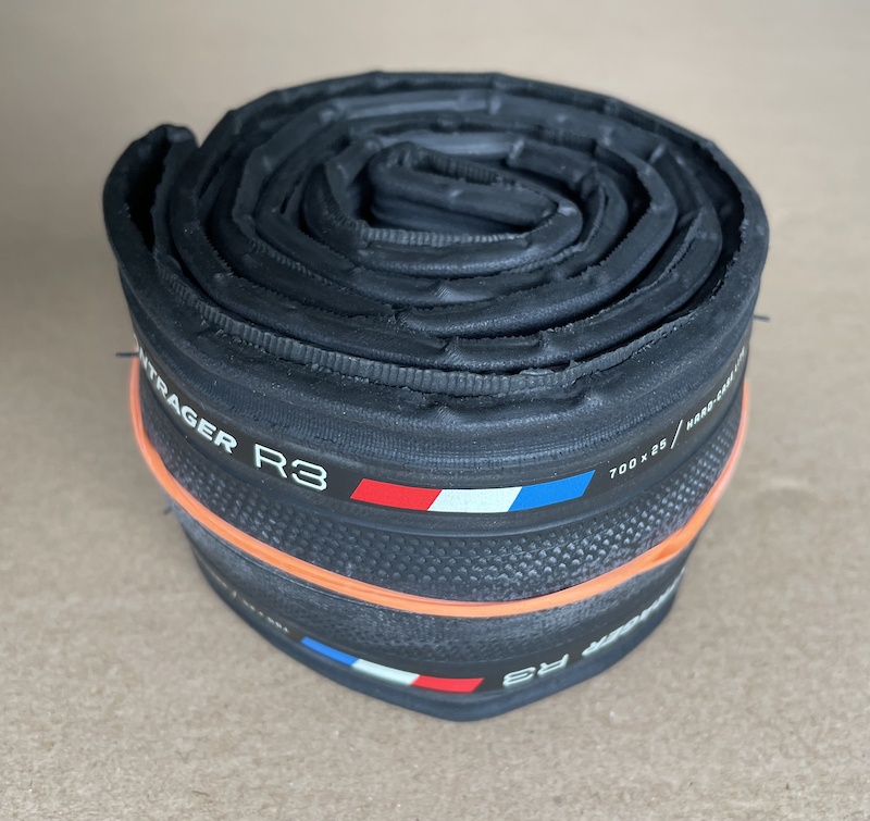 Bontrager R3 Hard Case Lite road tire 700 x 25 NEW For Sale