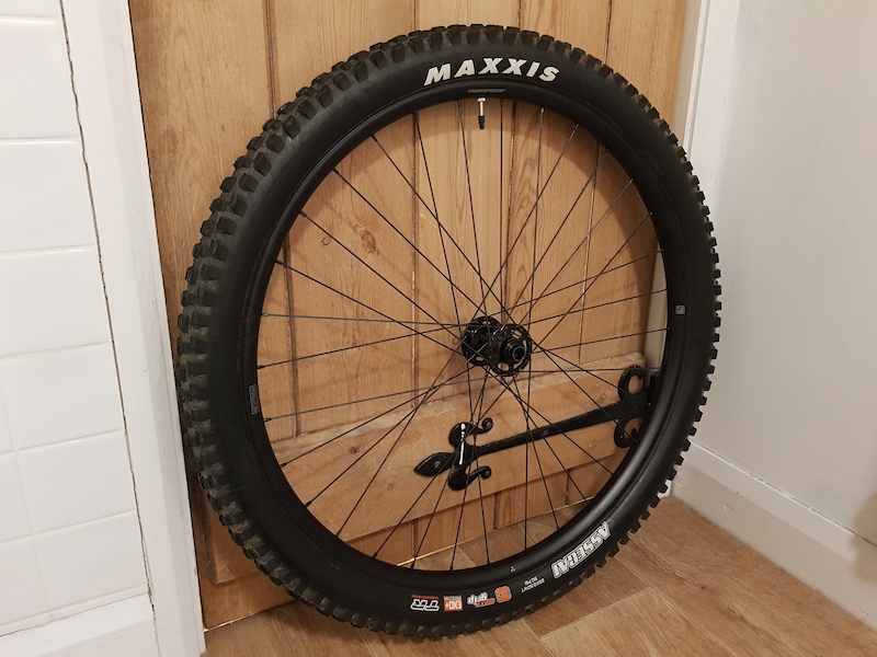 2023 Nukeproof Neutron V2 29" Front + Maxxis Assegai For Sale