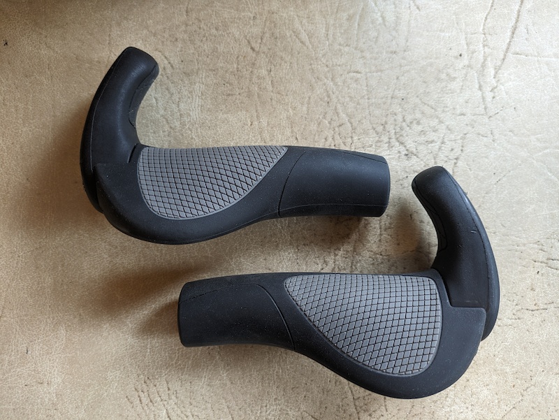 Ergon Gp2 Grips / Bar Ends - Small - Std For Sale