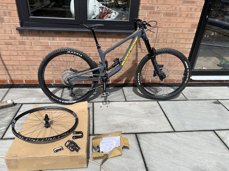 2023 Nukeproof giga 290 comp with mullet link For Sale