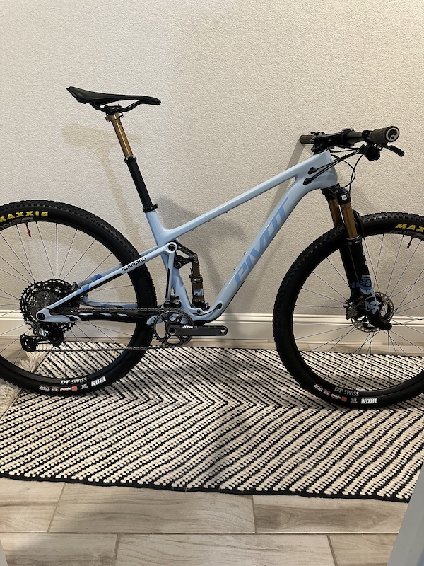 2023 Pivot Mach 4 SL Medium For Sale