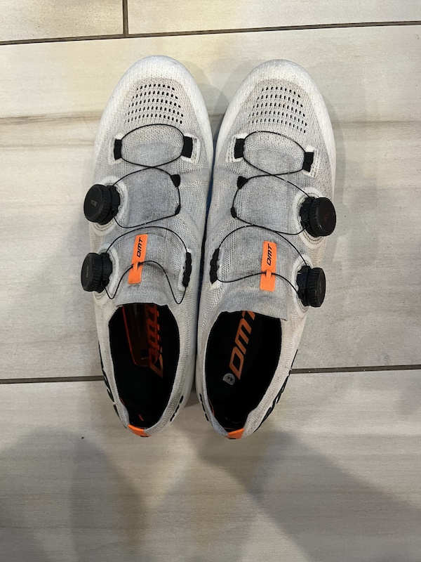 2023 DMT KRO ROAD CYCLING SHOES 42 For Sale