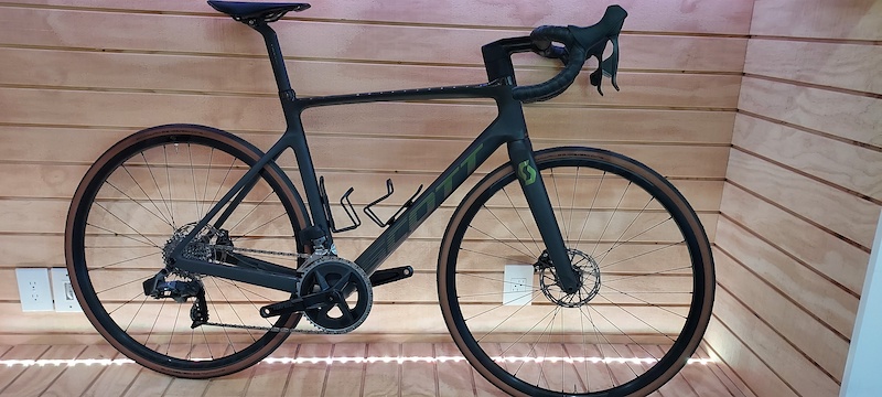 2024 Scott Addict RC 30 - 56 cm For Sale