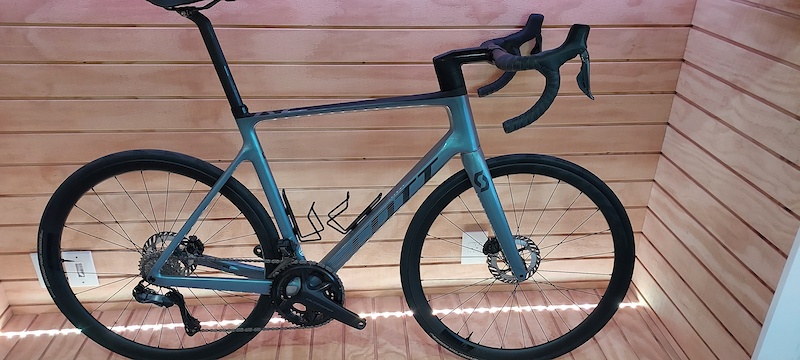 2024 Scott Addict RC 15 - 58 cm For Sale