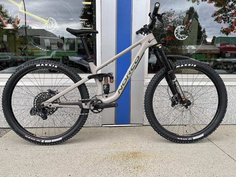 2023 Norco Sight Carbon V4 Custom Build For Sale