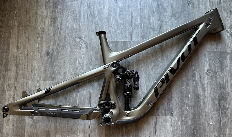 2022 Pivot Firebird Large - Current Gen For Sale