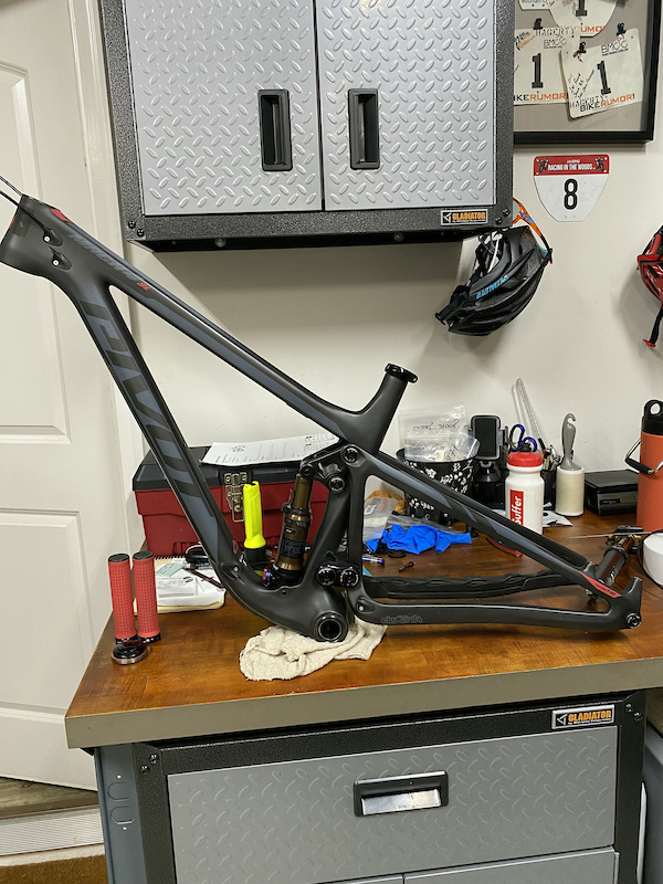 2021 Pivot Mach 4 SL stealth small For Sale