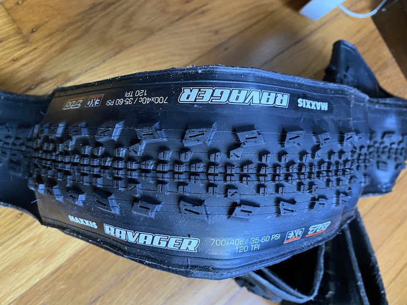 2023 Pair of Maxxis Ravager 700x40 For Sale