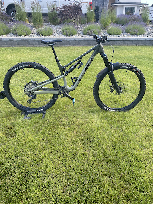 2022 Rocky Mountain Altitude, C70, Medium For Sale
