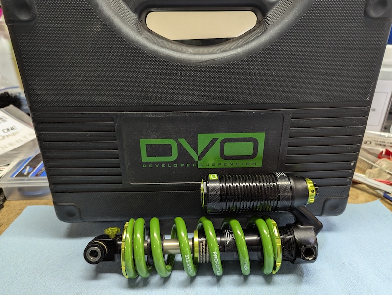 2022 DVO Jade w/ 525-650lbs Progressive Spring For Sale