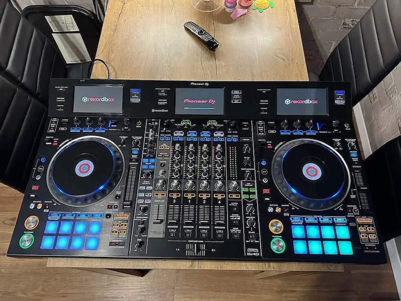 Pioneer DDJ-RZX Mixer/Controller + With Decksaver For Sale
