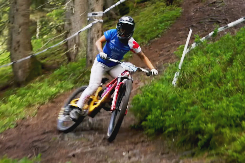 Video: Raw Practice Footage from the Combloux Enduro World Cup 2024 - Pinkbike