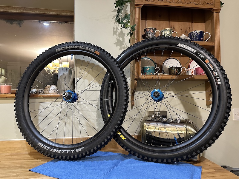Hope PRO 5 - Fortus 30 - Wheelset - Tyres - 27.5” For Sale