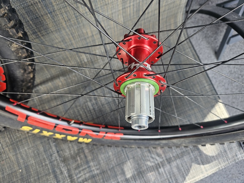 2022 Noble tr36 27.5 carbon rims with hope pro 4 hubs For Sale