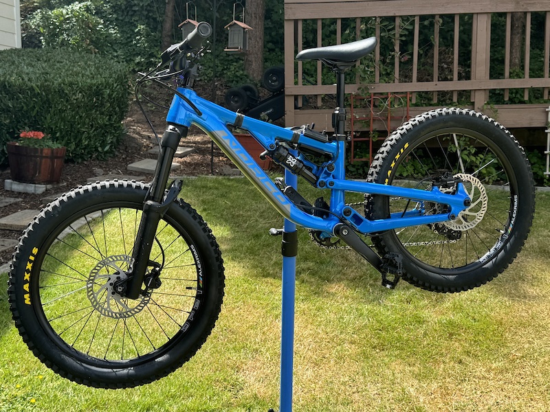 2021 20" Norco FS2 Fluid Full Suspension with Drop Seat For Sale