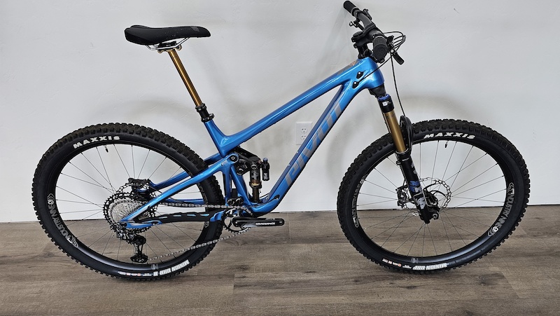 2023 Pivot Switchblade Large Blue Pro XT/XTR For Sale