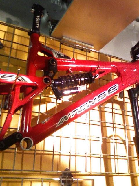 2007 NEW Intense Uzzi VPX MEDIUM For Sale