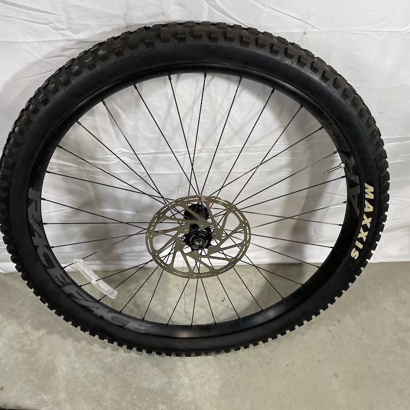 Race Face Arc30 29" front wheel CL, Maxxis DHF For Sale