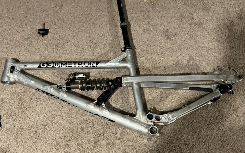 2021 Geometron G1 - 495mm Reach - 62.5 HTA w/ EXT shock For Sale