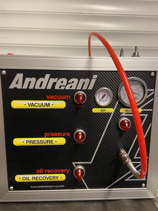 2021 Andreani pressure bleed plus adaptors For Sale