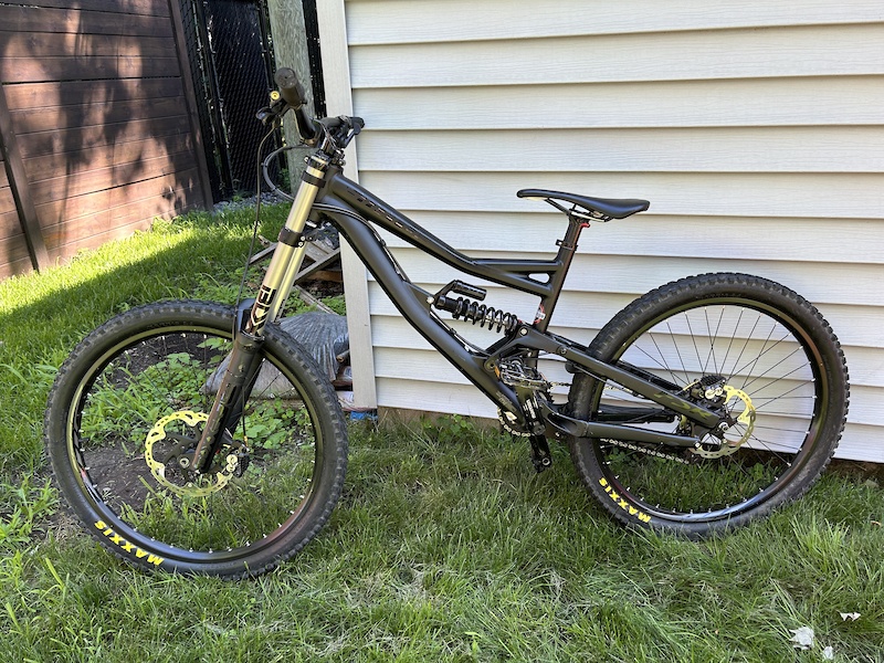 2015 Specialized Status FSR 1 For Sale