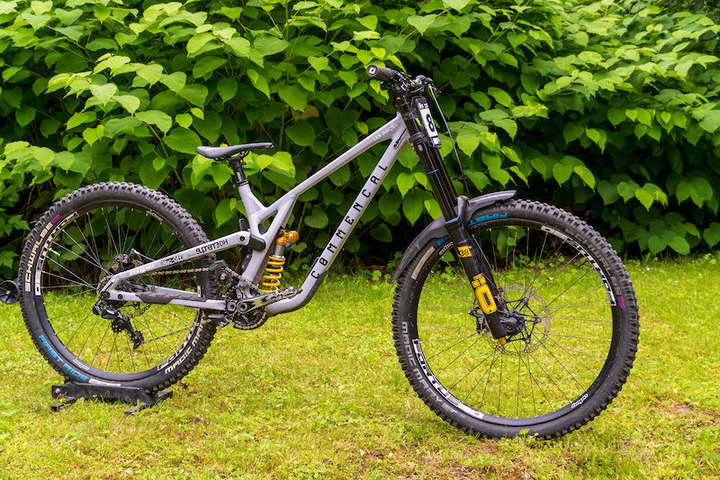 Video & Bike Check: 7 Privateer Bike Checks from the Les Gets DH World ...